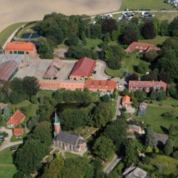 Gut Basthorst - Hochzeit im Freien - Hamburg